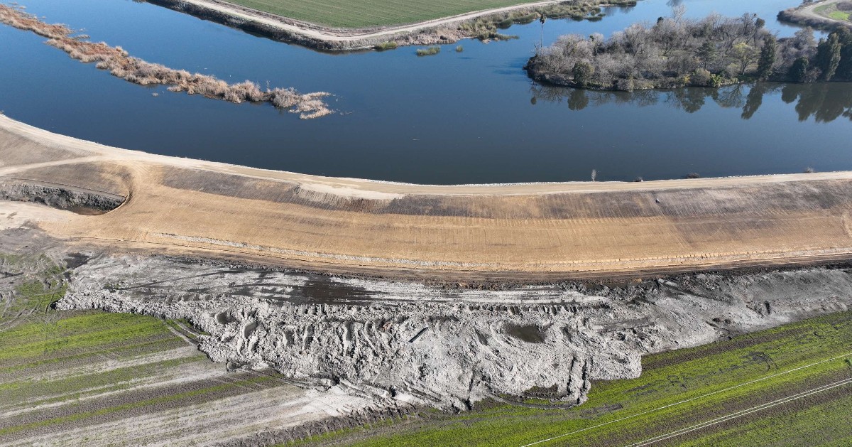 Newsom declares state of emergency over failed Victoria Island Levee ...