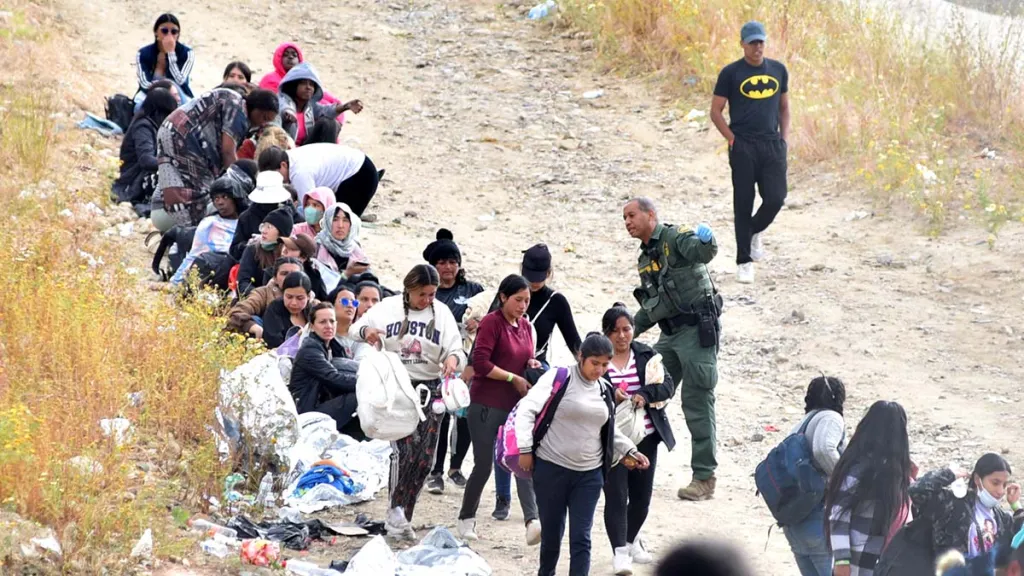 Illegal immigration hit record-high 14 million in the U.S. in 2023, Pew ...