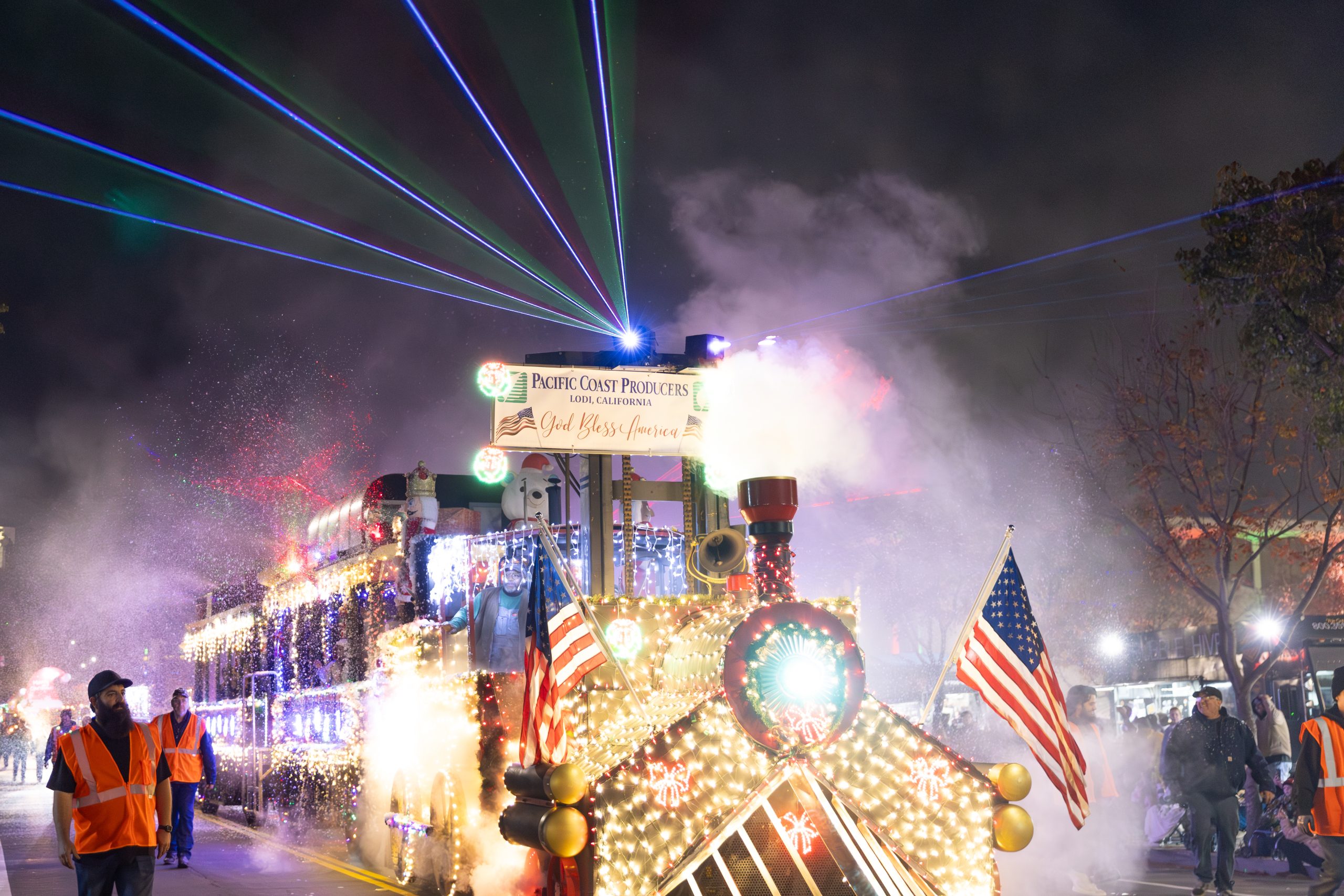 Photos: Lodi Light Parade brings crowds downtown for annual holiday ...